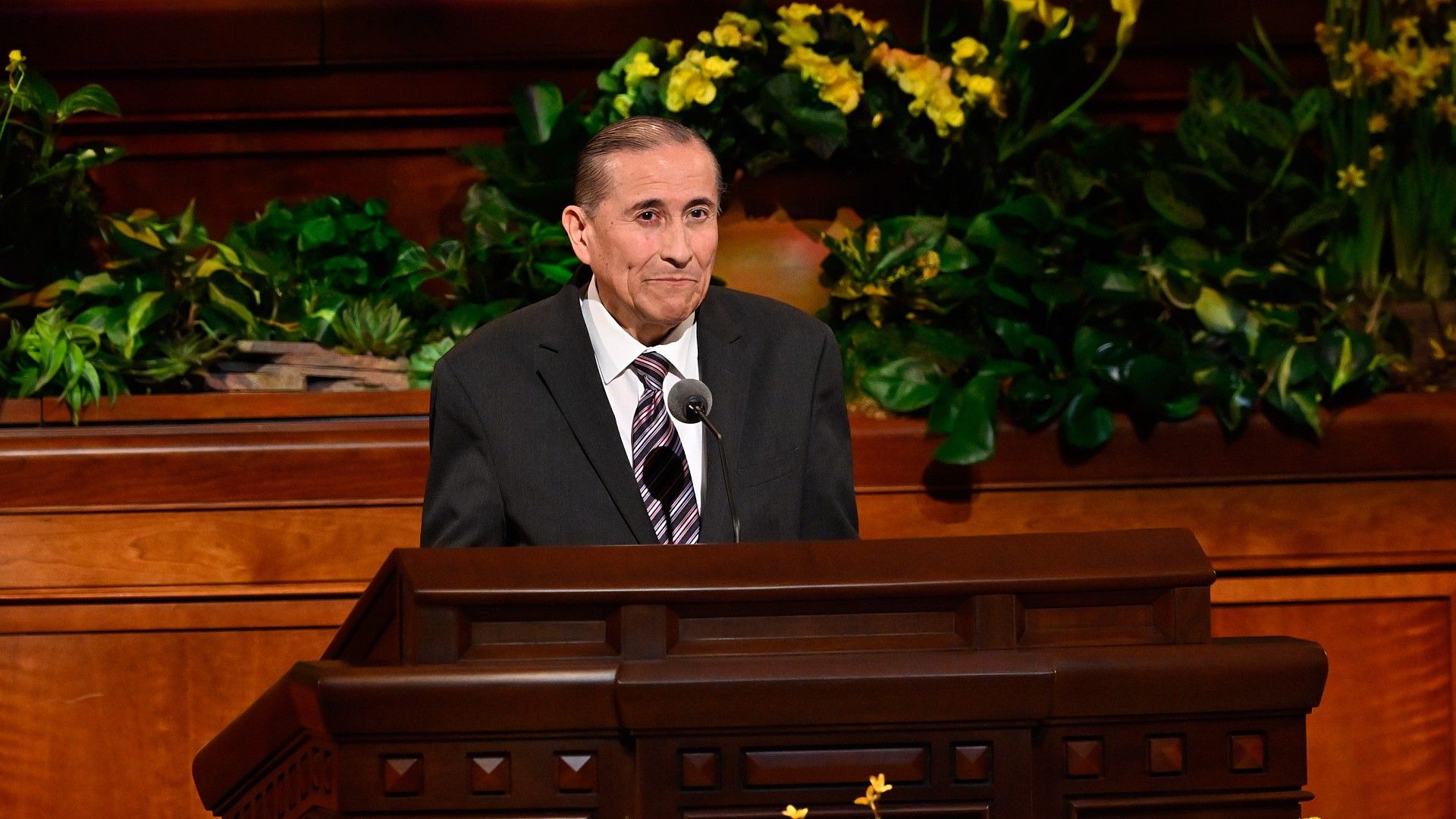 The Lord Jesus Christ Teaches Us to Minister