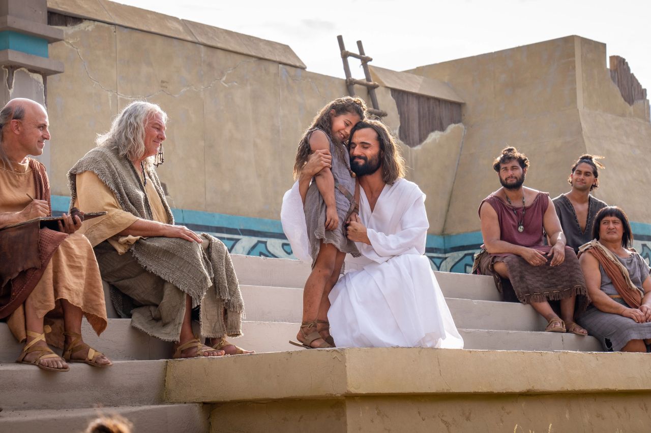 Christ Greets the Nephites