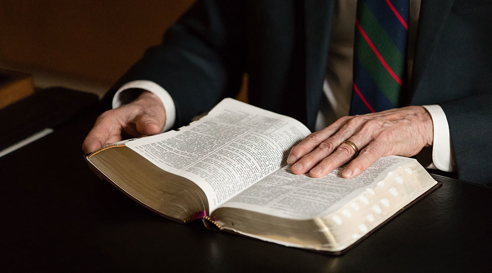 Reading Scriptures Lds