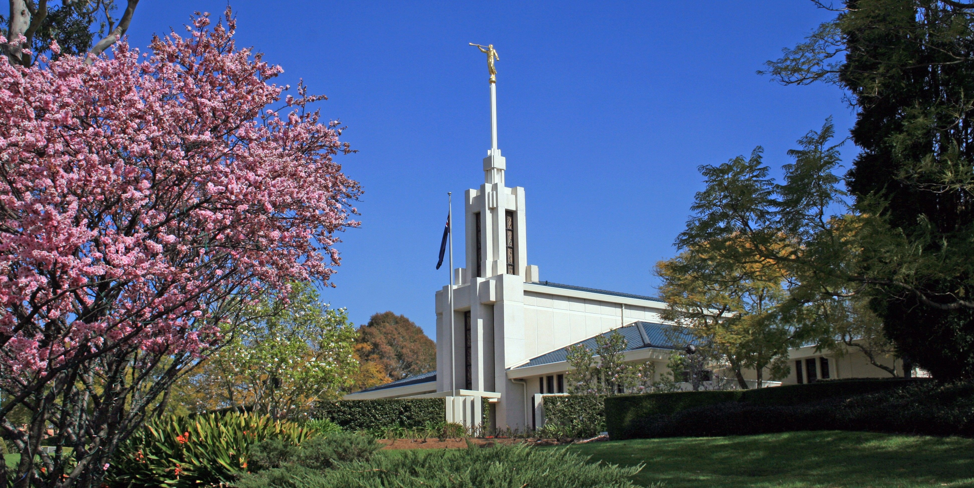Sydney Australia Temple Side View